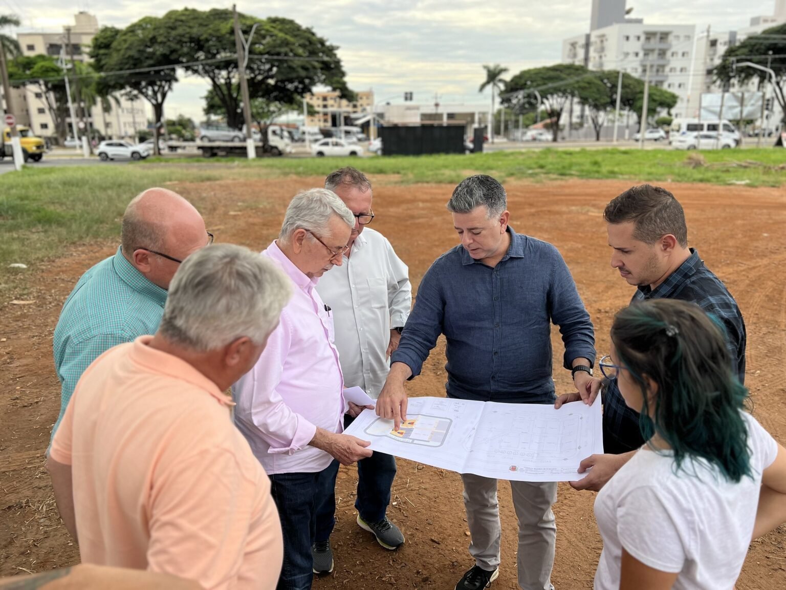 Prefeito Chico anuncia nova praça esportiva na região do Portal ...